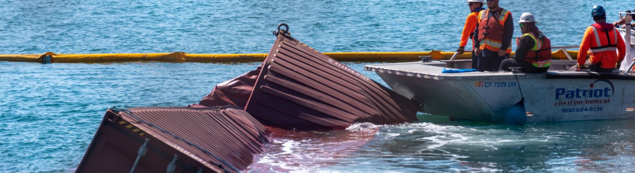 VIDEO & PICS of Massive Shipping Container Accident that Suspended Port ...